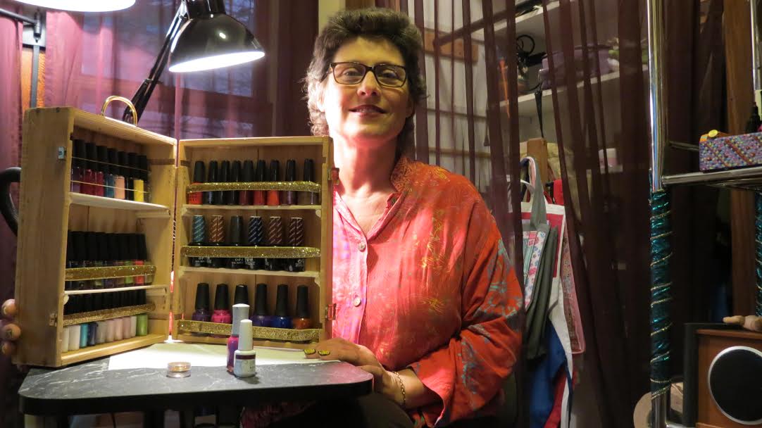 Ithaca woman starts new business after getting cancer, losing Commons ...