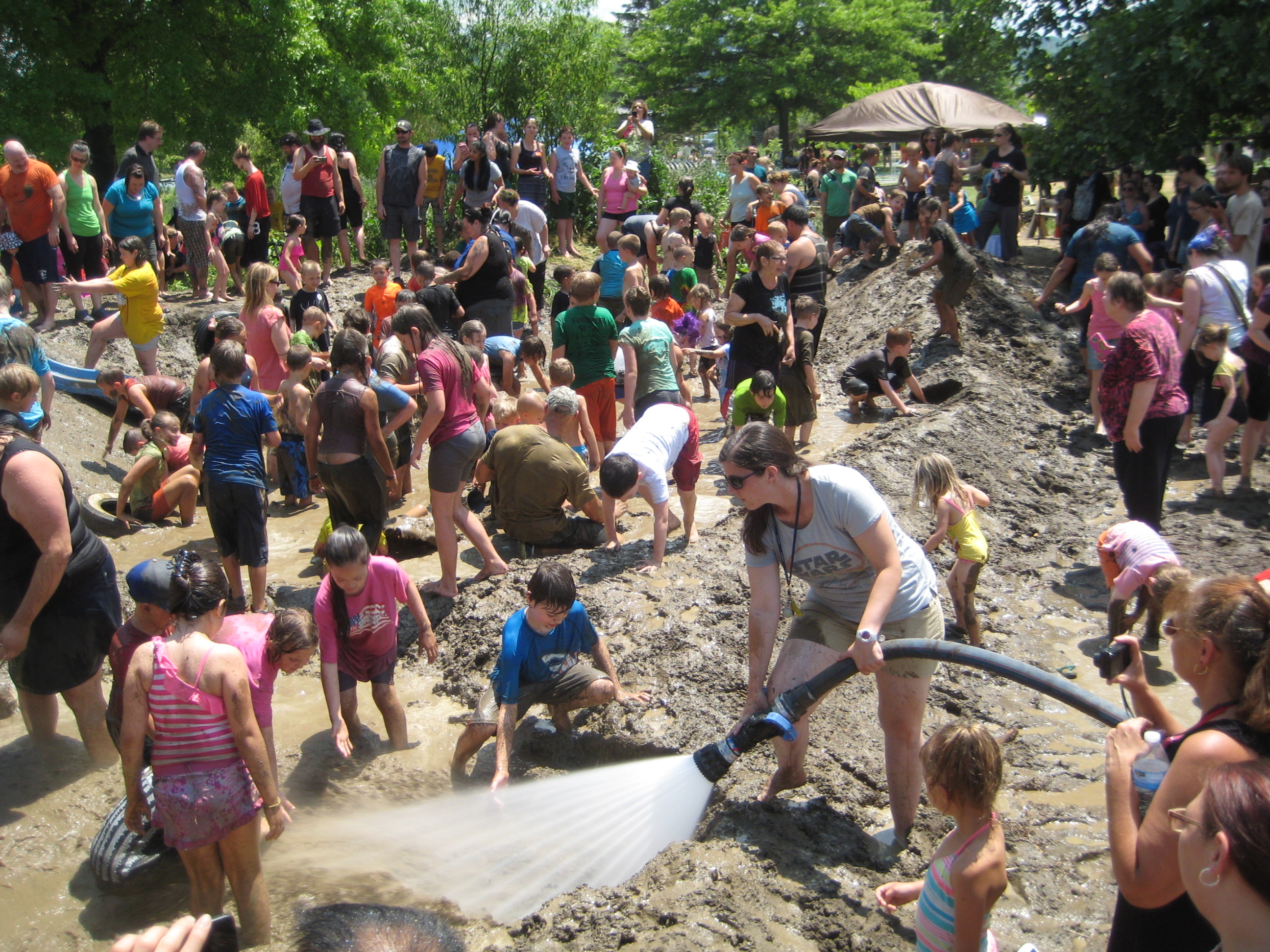 Photo gallery: International Mud Day in Ithaca - The Ithaca Voice